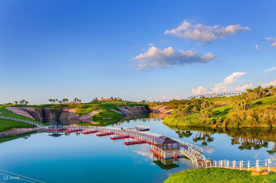 [Entrance to Gaoyiling Scenic Area] Gaoyiling Danxia Secret Hotel ...